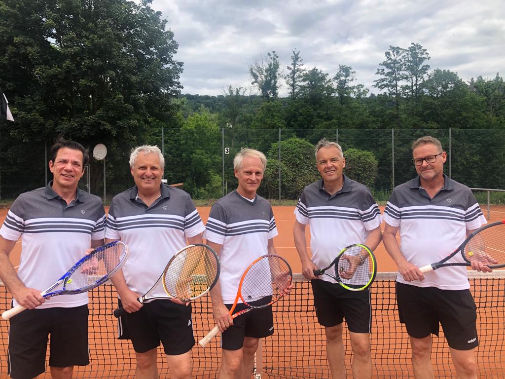 Tennisclub Schwarz-Weiss Büdingen e.V. | Tennisverein in Büdingen - HERREN